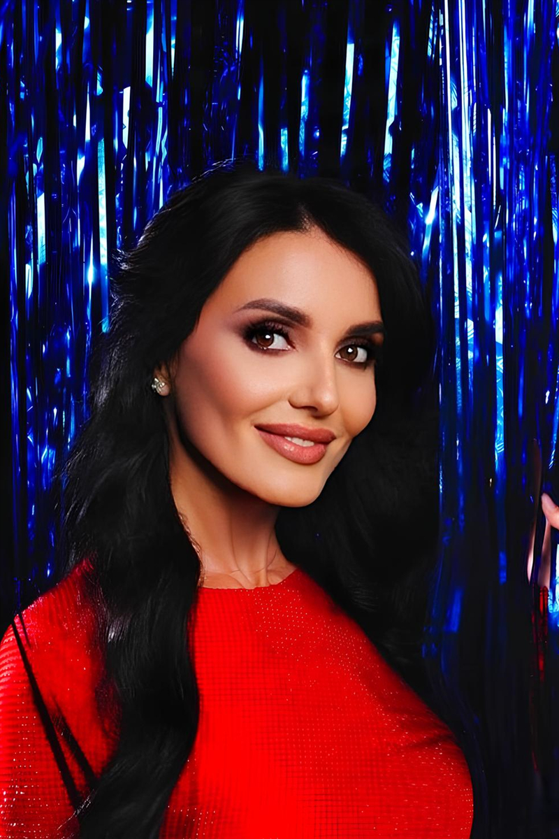 Beautiful Lilia (41 y.o.) from Dnepr with Black hair - ID 430406 | LadaDate