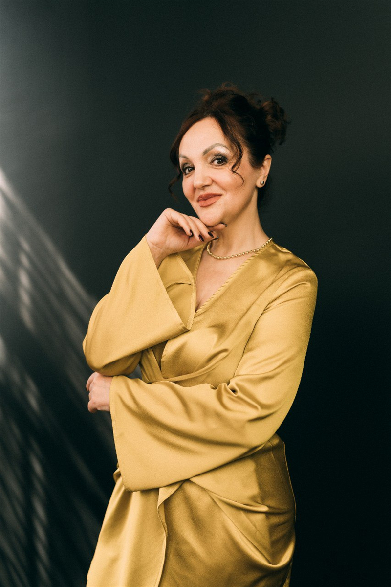 Gorgeous Tatiana (55 y.o.) from Uman with Light Brown hair - ID 206918 ...