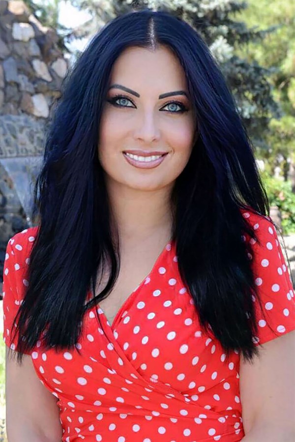 Beautiful Yulia (45 y.o.) from Des-Moines with Black hair - ID 883426 ...