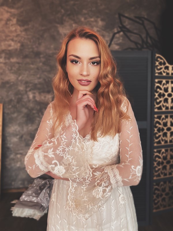 Gorgeous Yulia (31 y.o.) from Nikolaev with Light Brown hair - ID ...