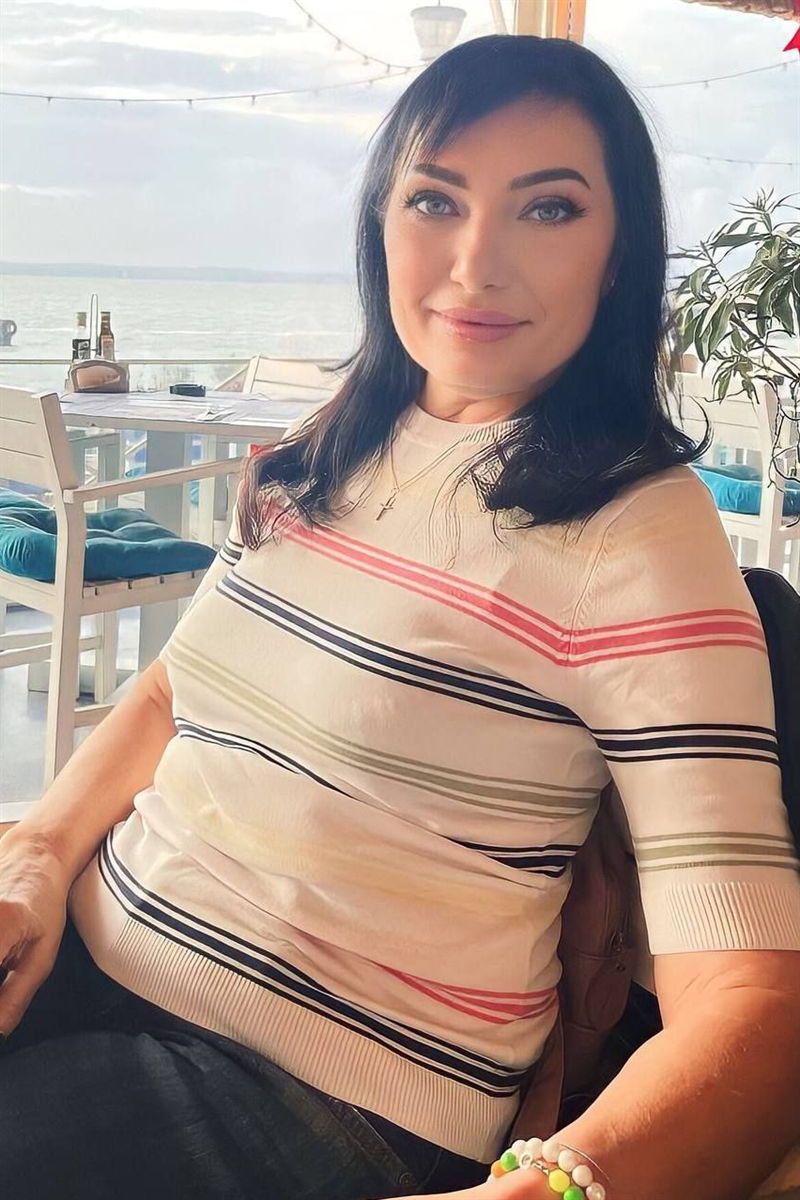 Gorgeous Natalia (64 y.o.) from Odessa with Black hair - ID 849634 ...