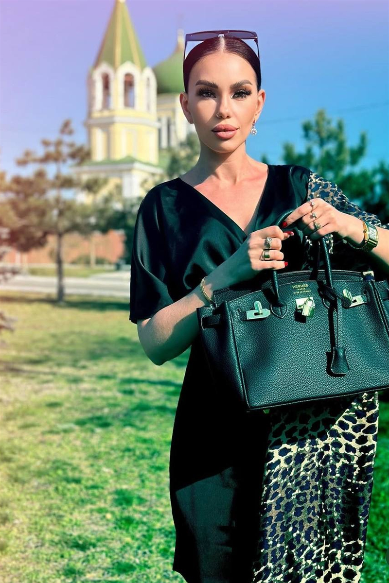 Beautiful Anastasia (32 y.o.) from Izmail with Black hair - ID 515690 ...