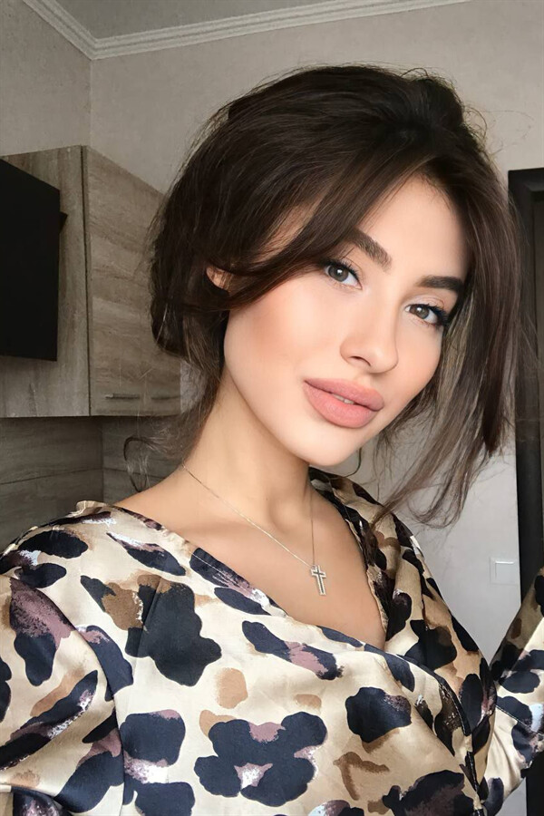 Wonderful Alina (26 y.o.) from Sumy with Dark Brown hair - ID 133867 ...