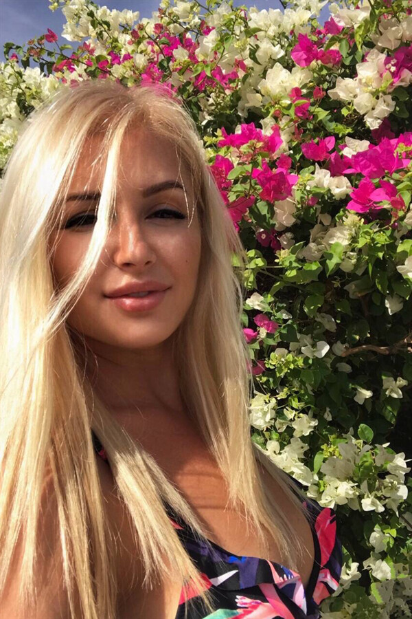 Cute Tamara (38 y.o.) from Kiev with Blonde hair - ID 467744 | LadaDate