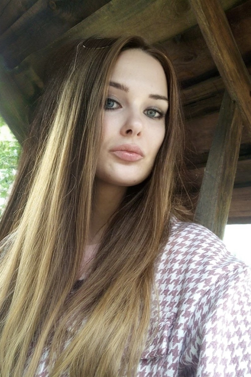 Beautiful Yuliia (37 y.o.) from Kharkov with Light Brown hair - ID ...