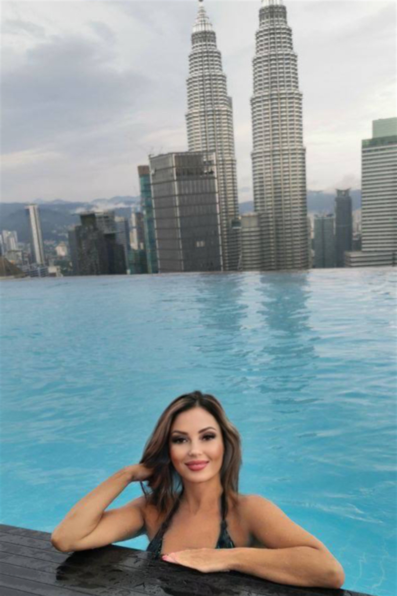 Charming Julia (45 y.o.) from Lviv with Light Brown hair - ID 930919 | LadaDate