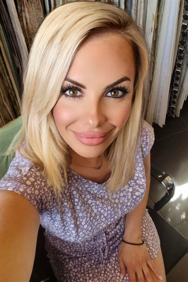 Wonderful Maria (37 y.o.) from Kiev with Light Brown hair - ID 208152 ...