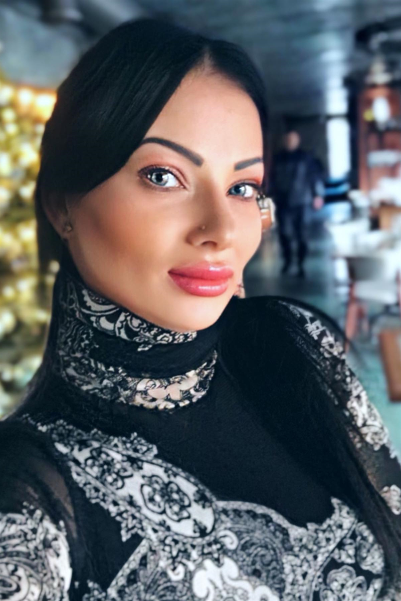 Gorgeous Tetiana (39 y.o.) from Kiev with Dark Brown hair - ID 753805 ...