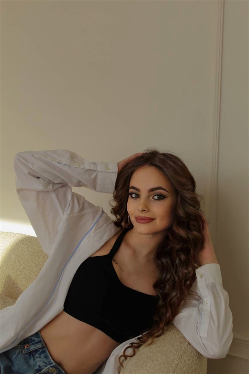 Beautiful Bogdana 21 Y O From Ivano Frankivsk With Light Brown Hair