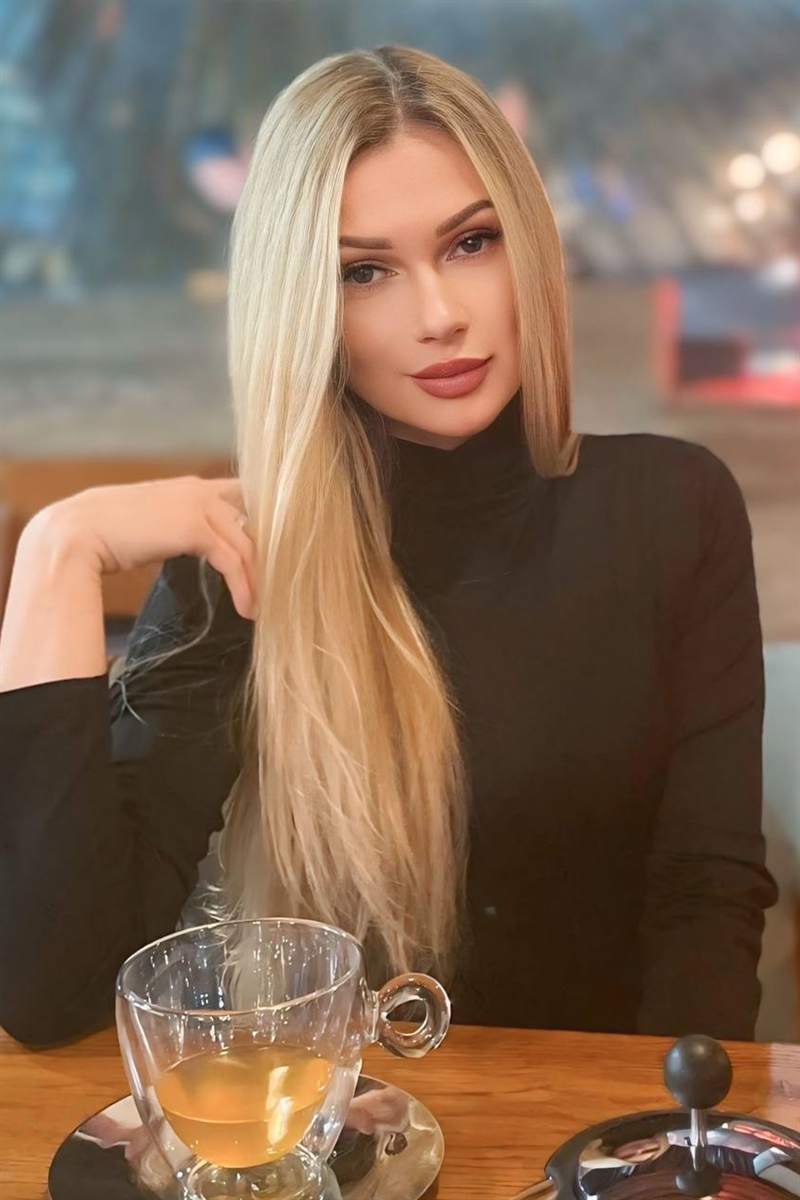 Beautiful Olga (47 y.o.) from Kharkov with Blonde hair - ID 245103 | LadaDate
