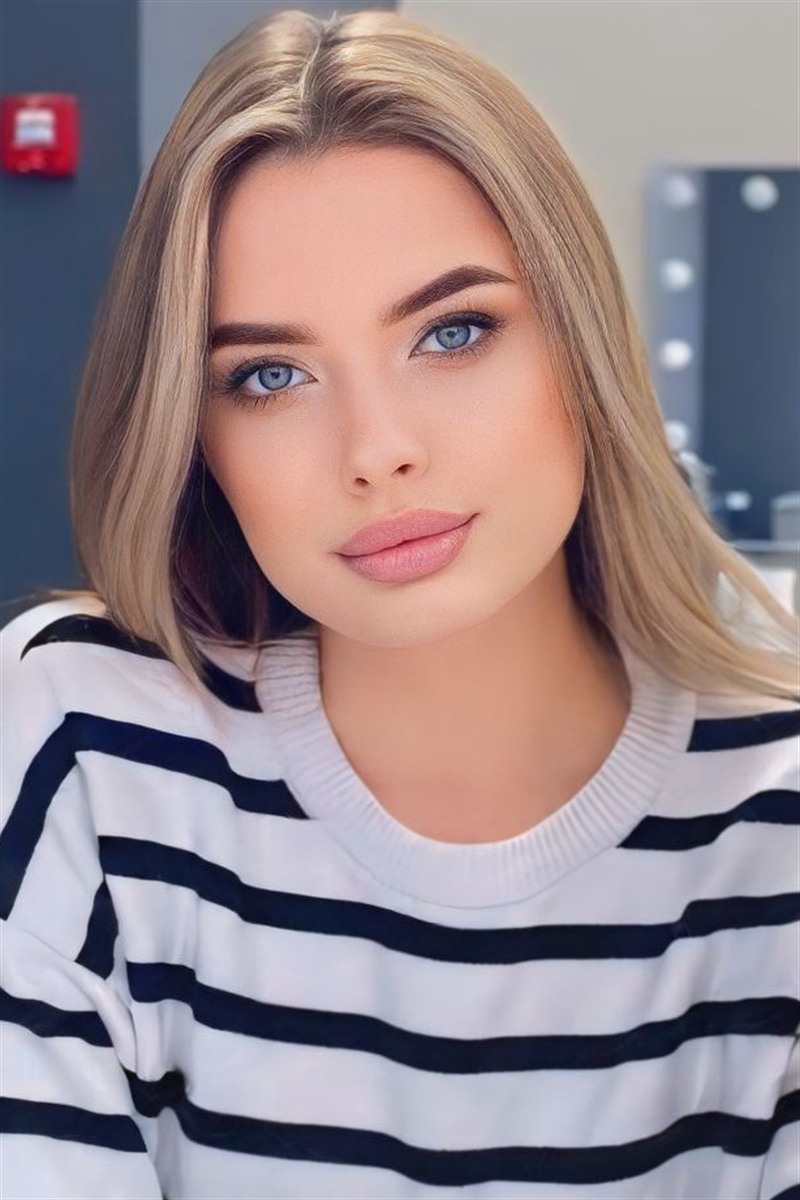 Charming Nadia (22 y.o.) from Miami with Light Brown hair - ID 185991 ...