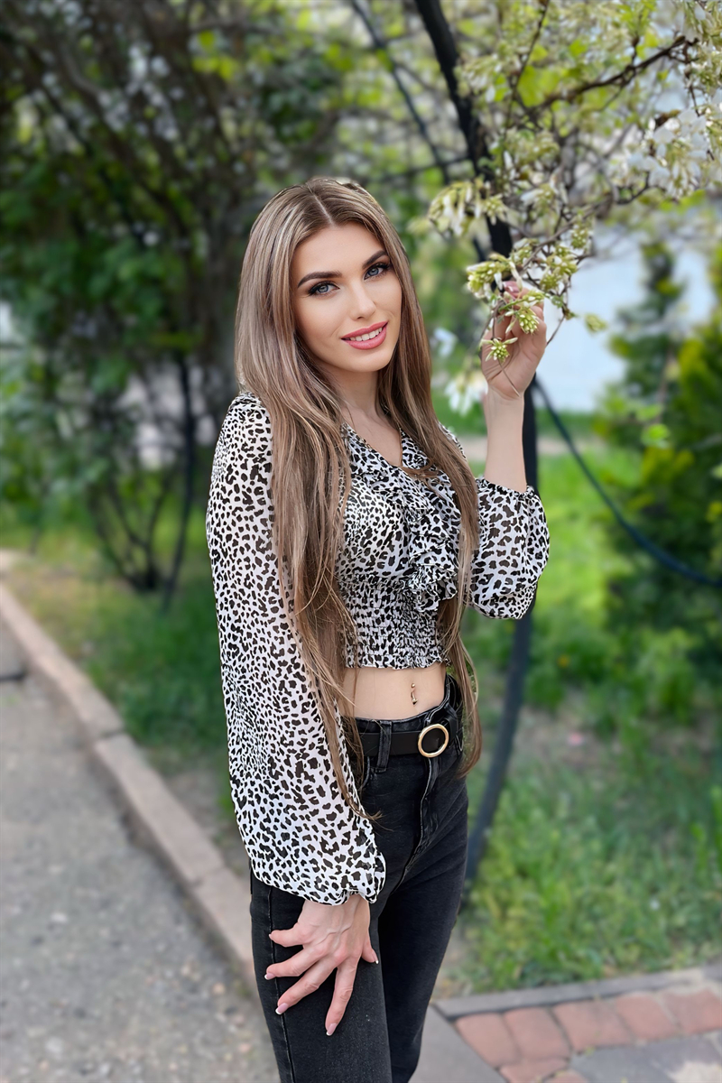 Beautiful Olga (34 y.o.) from Nikolaev with Blonde hair - ID 635340 ...