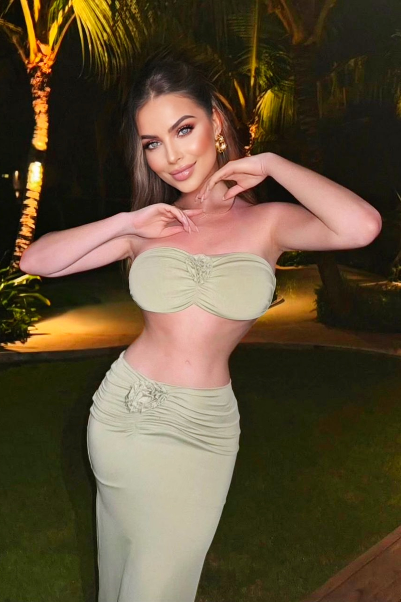 Charming Alina (31 y.o.) from Kiev with Light Brown hair - ID 695473 | LadaDate