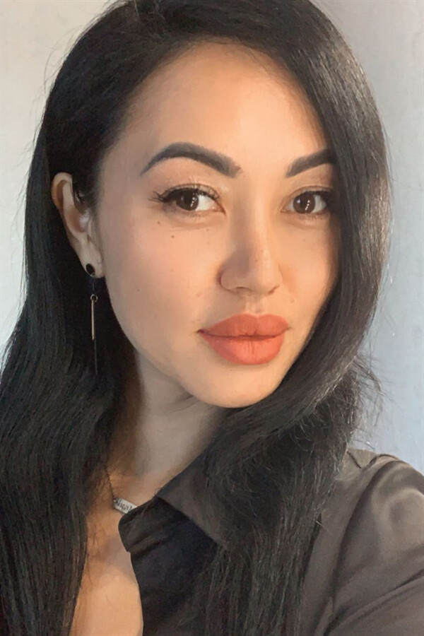 Beautiful Lubov 38 Yo From Odessa With Black Hair Id 724779 Ladadate