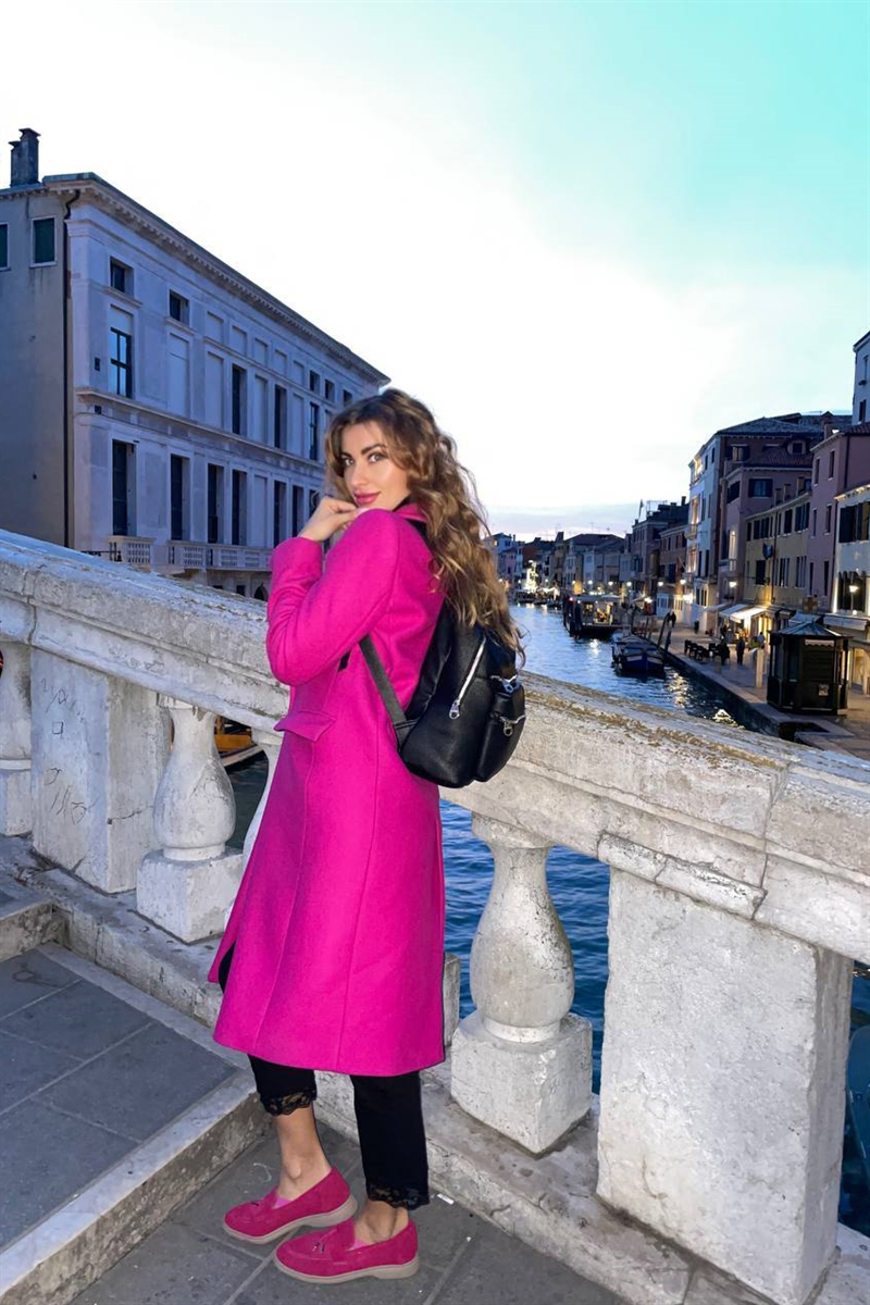 Beautiful Oleksandra (41 y.o.) from Trieste with Auburn hair - ID ...