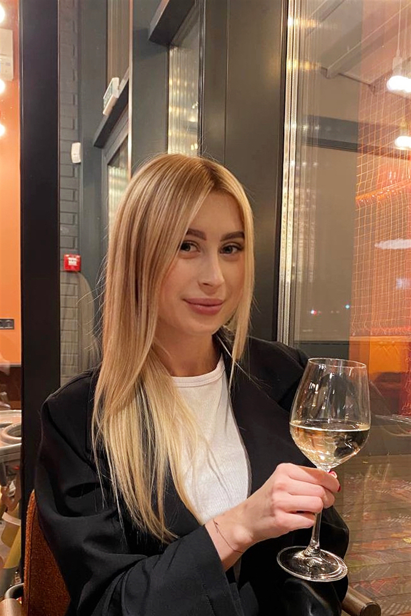 Beautiful Yevheniia (28 y.o.) from Rome with Light Brown hair - ID 796351 | LadaDate