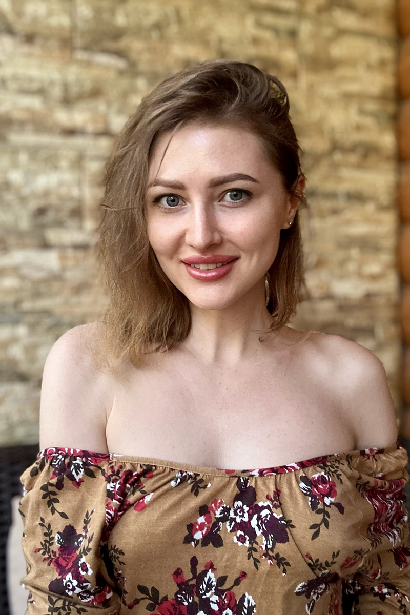 Wonderful Yulia (36 y.o.) from Odessa with Light Brown hair - ID 328377 ...