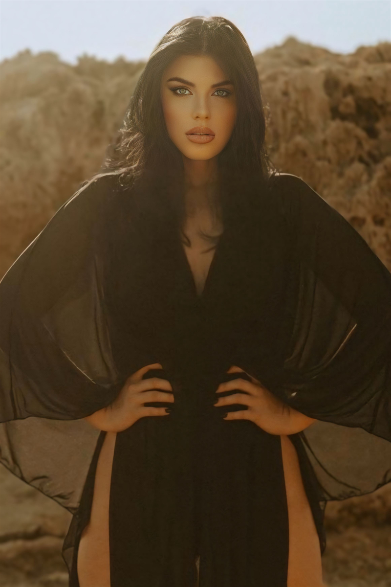 Wonderful Daria (29 y.o.) from Wien with Black hair - ID 726603 | LadaDate