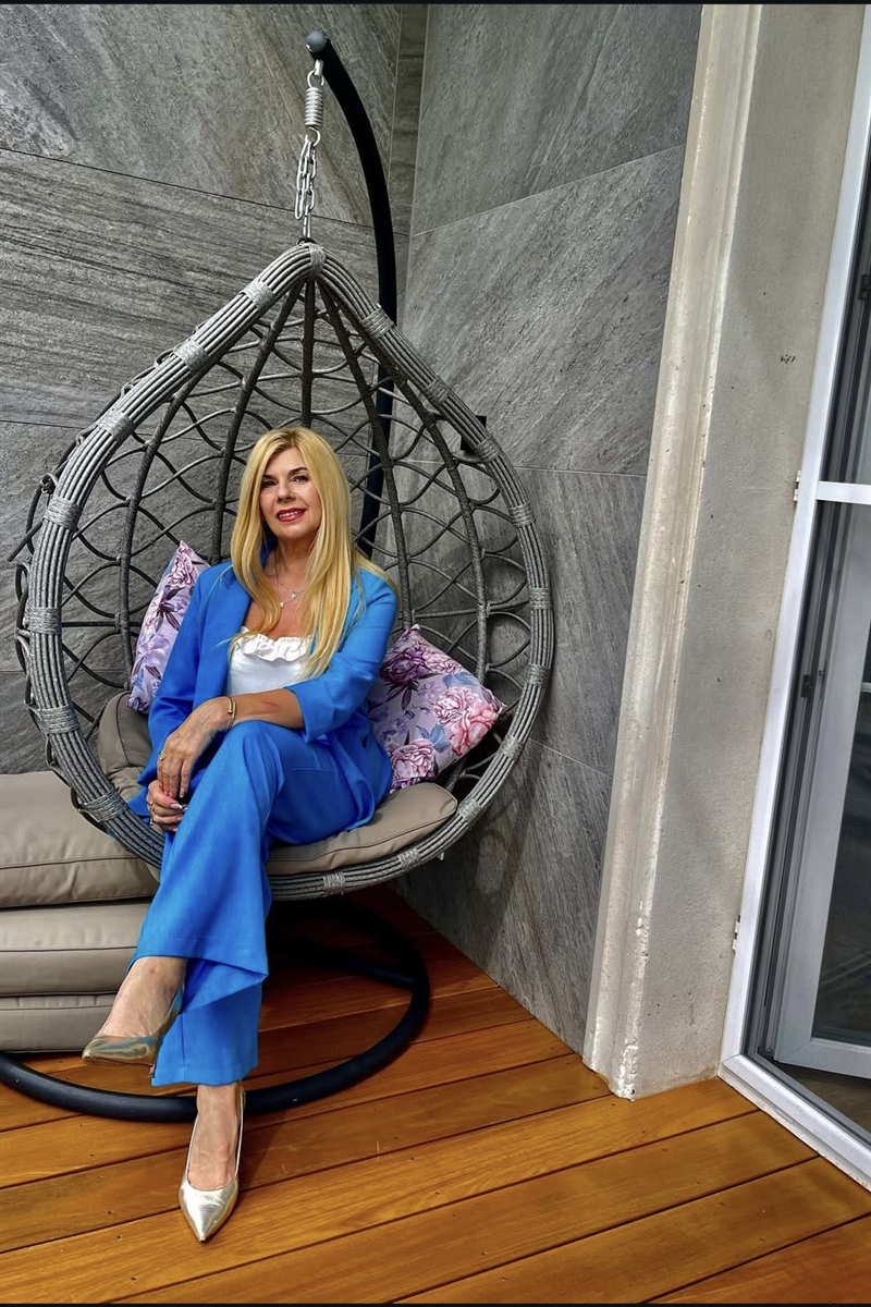 Beautiful Irina (55 y.o.) from Lviv with Blonde hair - ID 989195 | LadaDate