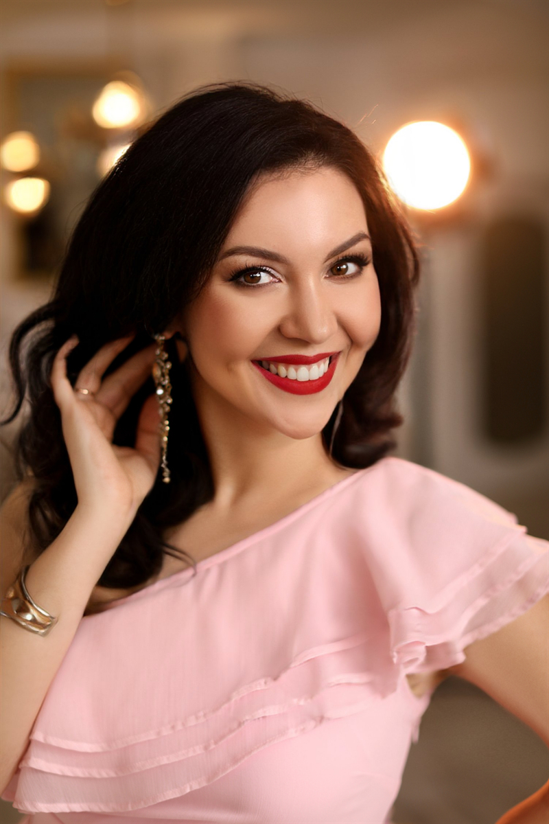 Beautiful Yulia (49 y.o.) from Krivoy Rog with Black hair - ID 184898 ...