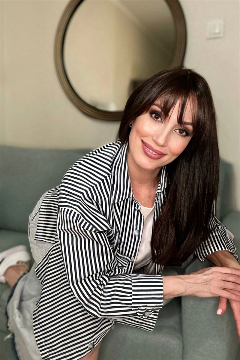 Beautiful Elena (53 y.o.) from Kremenchuk with Dark Brown hair - ID 240477 | LadaDate