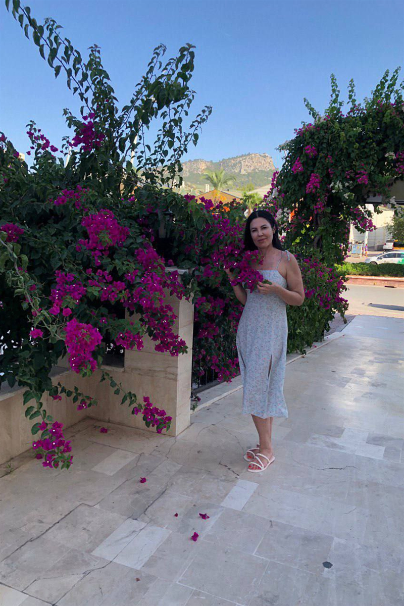 Gorgeous Irina (52 y.o.) from Kharkov with Black hair - ID 429597 ...