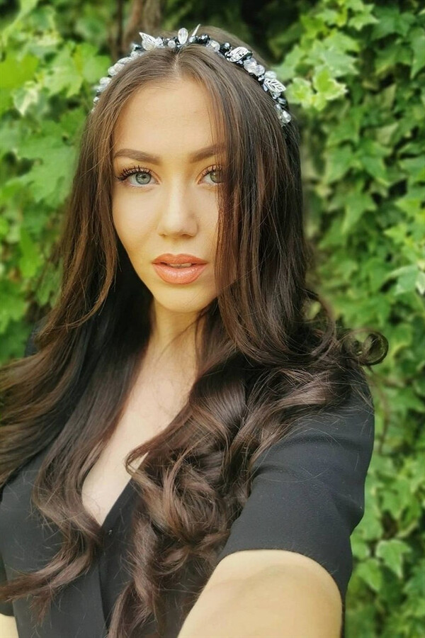 Wonderful Irena (24 y.o.) from Plovdiv with Light Brown hair - ID ...