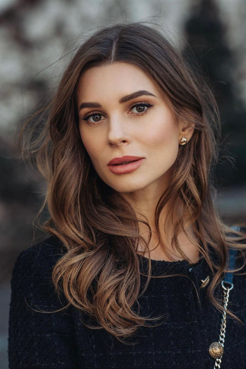 Charming Elena (38 y.o.) from Paris with Light Brown hair - ID 951544 ...