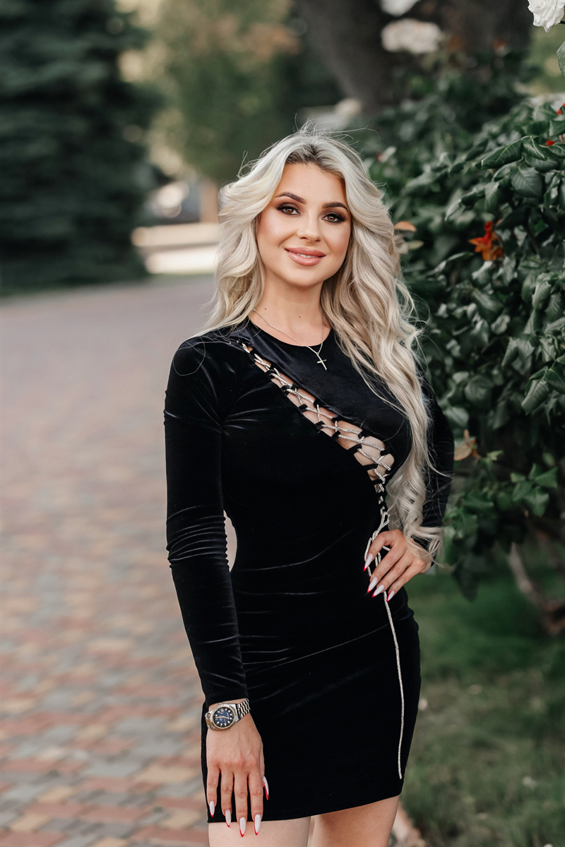 Charming Elena (36 y.o.) from Odessa with Blonde hair - ID 526102 ...