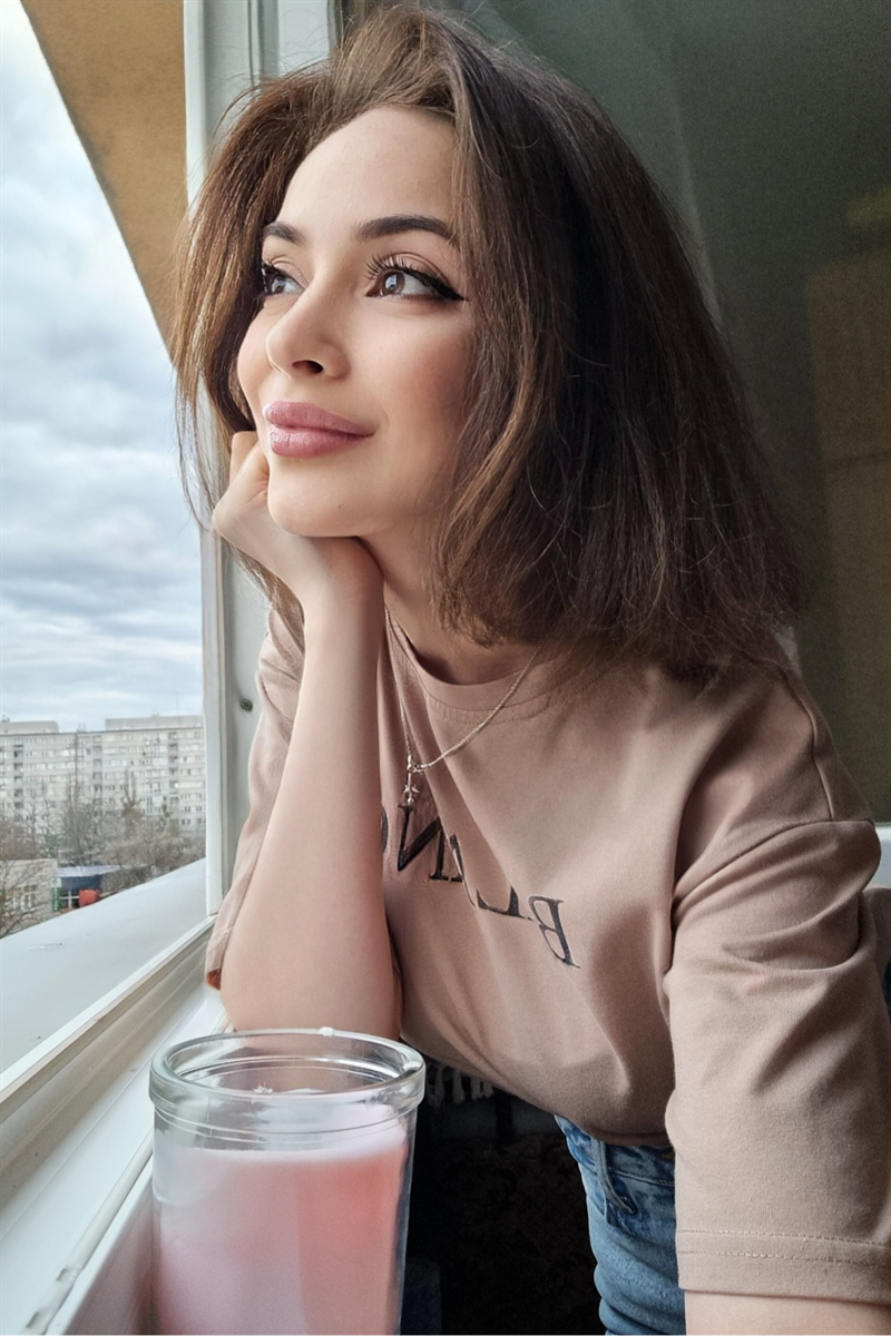 Beautiful Liia (30 y.o.) from Wroclaw with Black hair - ID 901260 ...