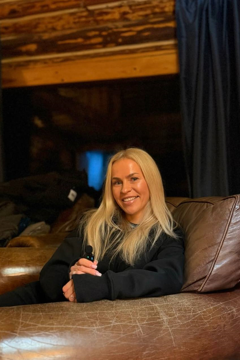 Gorgeous Nataly (43 y.o.) from Kharkov with Blonde hair - ID 131150 | LadaDate